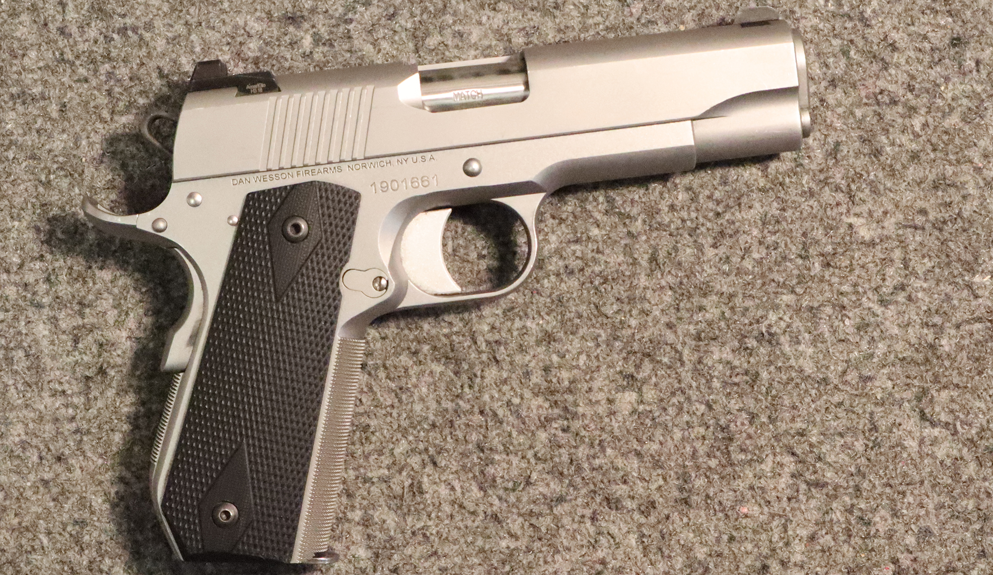 Dan Wesson ~ Valor ~ .45 Auto (SKU: 4660725) | Bass Pro Shops